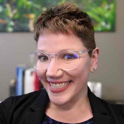 Sheryl Sackett's Instagram, Twitter & Facebook on IDCrawl