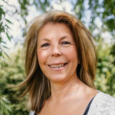 Natalie Schofield's Instagram, Twitter & Facebook on IDCrawl